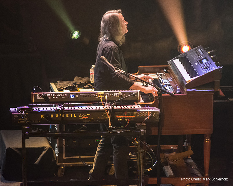 Players – Kansas Band | Classic Rock Band | The Absence of Presence